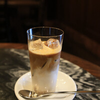 by @アオウタ : COFFEE Cattleya （コーヒーカトレヤ【旧店名】祇園喫茶 カトレヤ） - 祇園四条/喫茶店 [食べログ]