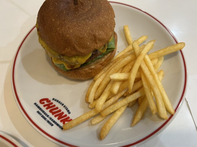CHUNK BURGER STAND （チャンク バーガー スタンド）のご予約 - 北四番丁/ハンバーガー | 食べログ