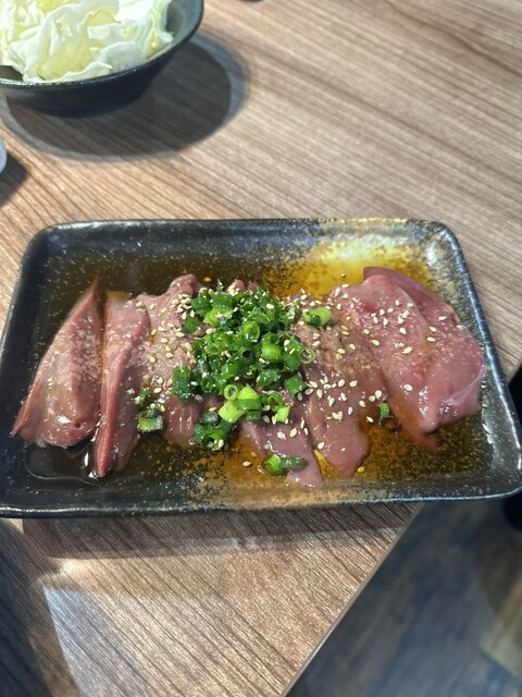 by YOSHIKIMARU : 鶏と海 シモミシュラン - 住吉大社/焼肉 [食べログ]