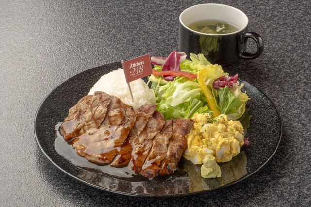 Kitchen・218 （キッチン ニイイチハチ） - 川奈/食堂 | 食べログ