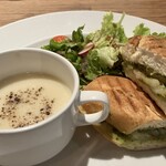 Bunshin Robot Cafe DAWN ver.β - Shin Nihombashi/Cafe | Tabelog