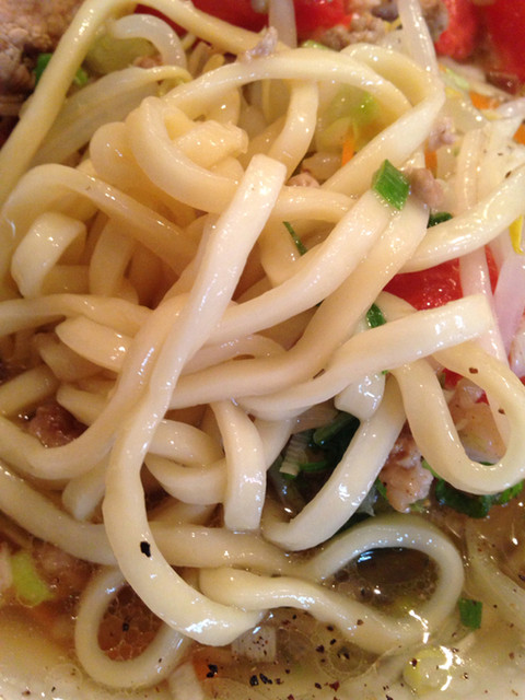 『期待値高すぎたか？@すずらん』by 飲んで食ってBMI22 : 【移転】中華そば すずらん - 渋谷/ラーメン [食べログ]