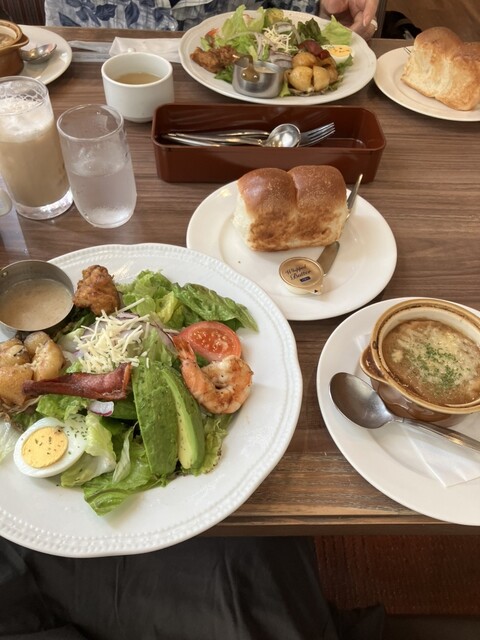 ロイヤルホスト 横浜駅前店 - 横浜/ファミレス | 食べログ