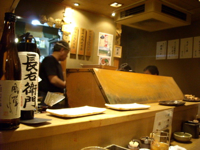 内観写真 : 串屋 長右衛門 本町店 （チョウエモン） - 本町/焼き鳥 | 食べログ