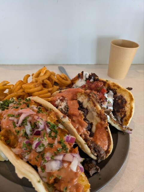 BLUE ENTRANCE KITCHEN 横須賀店 （ブルー エントランス キッチン） - 横須賀中央/タコス | 食べログ