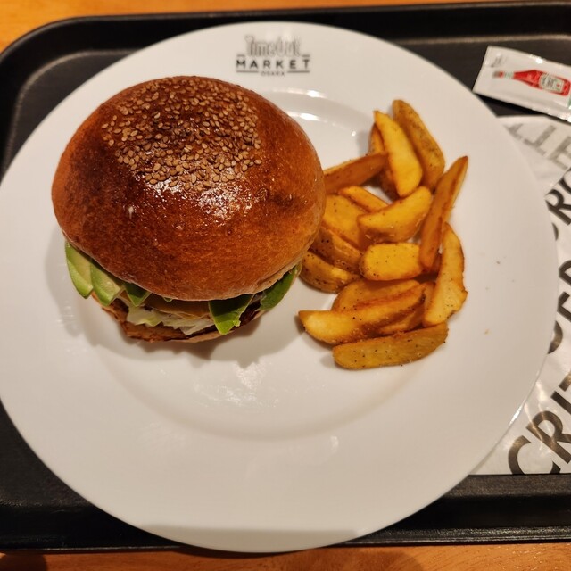 CRITTERS BURGER - 大阪/ハンバーガー | 食べログ