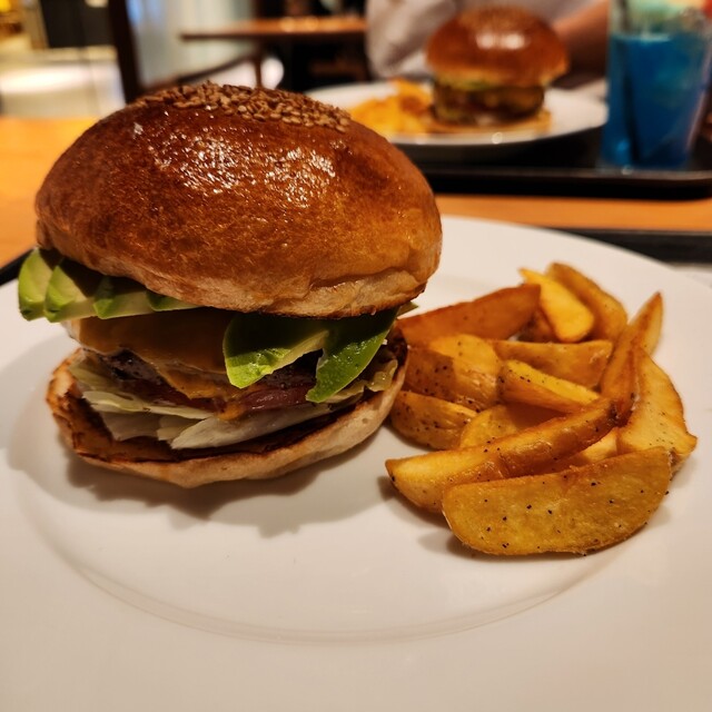 CRITTERS BURGER - 大阪/ハンバーガー | 食べログ