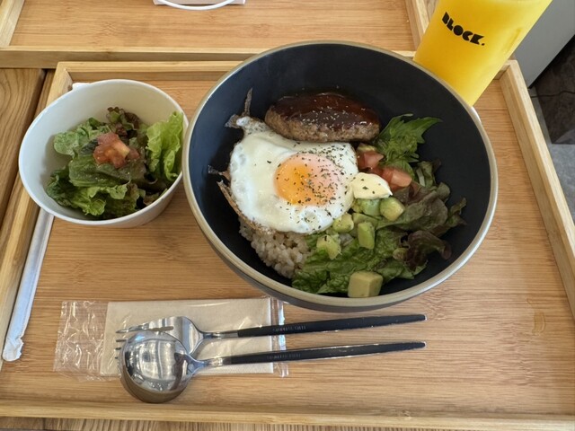 cafe BLOCKのご予約 - 本町/カフェ | 食べログ