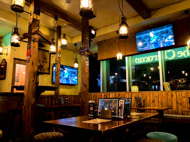 座席 : アイリッシュパブ ザ クルーラカーン （Irish Pub The Cluracan） - 中野/パブ | 食べログ