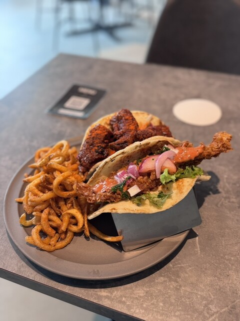 by Pesca10 : Blue Entrance Kitchen 大阪心斎橋店 （ブルー エントランス キッチン） - 大阪難波/タコス ...