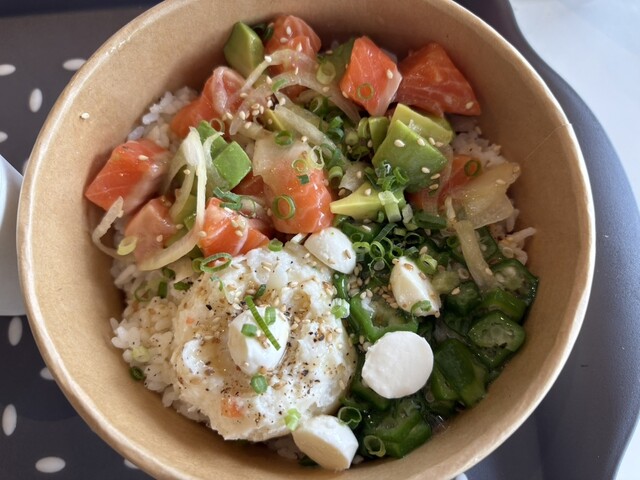 バーニーズ （BERNESE） - 銭函/ハワイ料理 | 食べログ