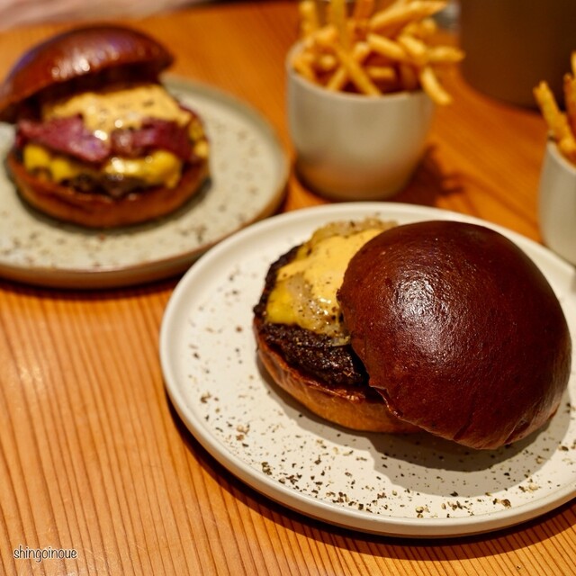 Gui's Burger by Humans of Wagyu （ギーズバーガー） - 芦屋（阪神）/ハンバーガー | 食べログ