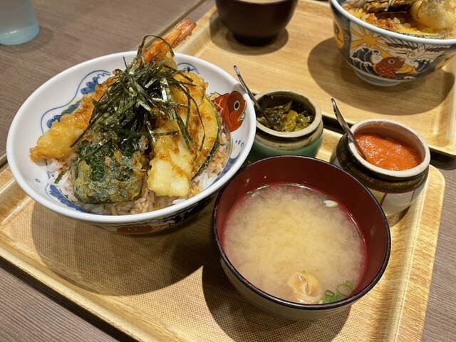 Donburi Izakaya Kisui Maru Tenjin Sorariasuteji Ten - 天神/日式小酒館 | Tabelog