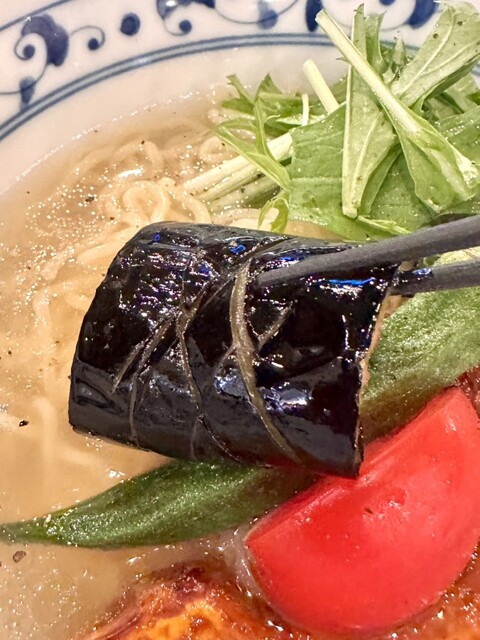 Pivot BASE Cafe & Bar @Dotonbori （ピボットベース カフェ アンド バー アット ドウトンボリ【旧店名】Pivot BASE Travel cafe ...