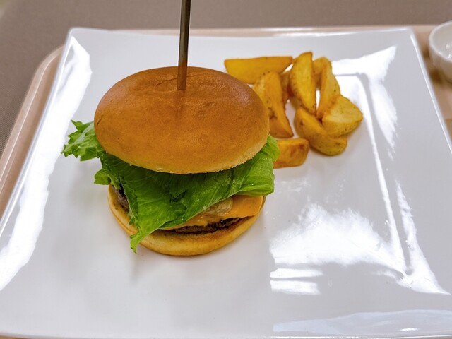 Mt.Fuji BURGER WORKS （マウントフジ バーガー ワークス） - 河口湖/ハンバーガー | 食べログ