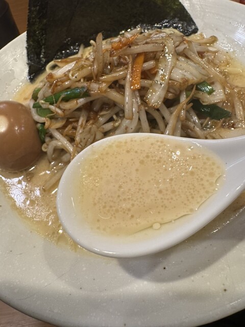 『RIZIN初代フェザー級チャンピオンのお店』by アイアンマン哲生 : 麺ZINさいとう - 岩本町/ラーメン [食べログ]