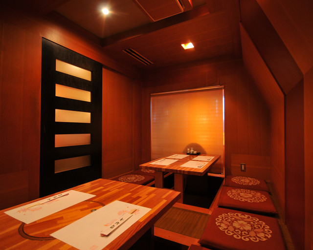 内観写真 : 酒菜 四万十 （しまんと） - 代々木/居酒屋 | 食べログ