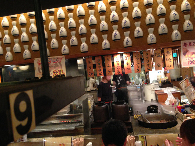 内観写真 : 立ち吞み酒場 よかたい デイトス店 （【旧店名】美少年） - 博多/居酒屋 | 食べログ