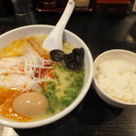 口コミ一覧 : らーめんてつや 手稲前田店 - 稲積公園/ラーメン [食べログ]