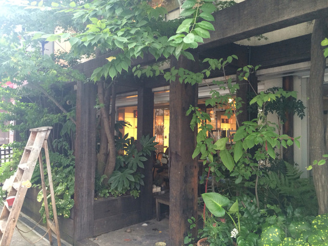 外観写真 : うつわcafeと手作り雑貨の店 ゆう 大阪梅田店 - 大阪梅田（阪急）/カフェ | 食べログ