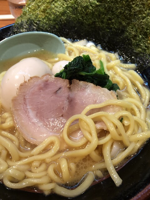 『美味しい太麺』by コズーモ : 横浜家系ラーメン明大家 - 明大前/ラーメン [食べログ]