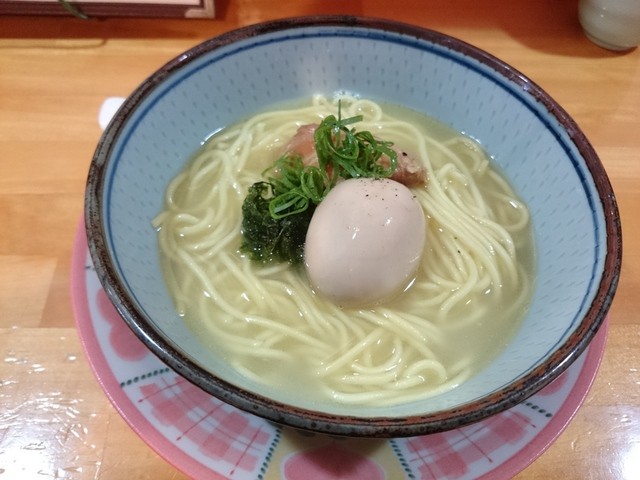 『ぶいよんさんのとりそば』by アドさん : スープ研究処 ぶいよん - 上田/ラーメン [食べログ]