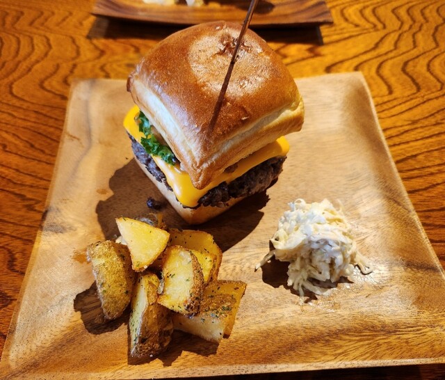 HAKOBUNE CAFE - 東武宇都宮/ハンバーガー | 食べログ