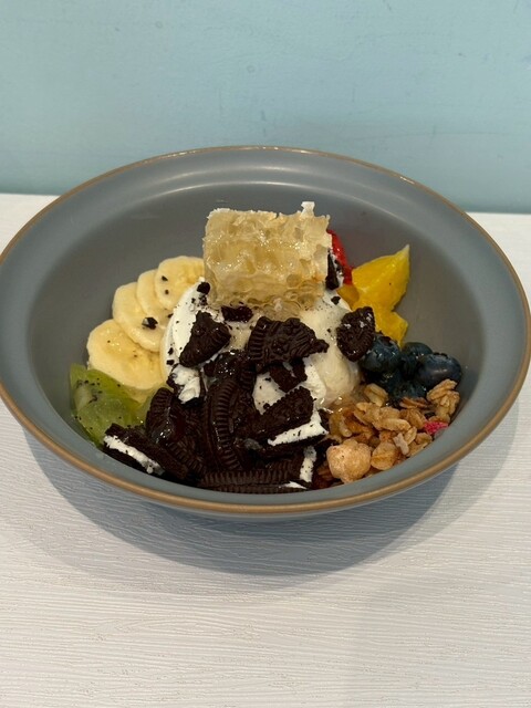 YOGI GREEKYOGURT& ACAI 代官山店 （ヨギ グリークヨーグルトアンドアサイ-） - 代官山/スイーツ | 食べログ