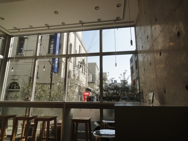 内観写真 : オーバッシュカフェ （O-ba'sh cafe.） - 徳島/カフェ | 食べログ