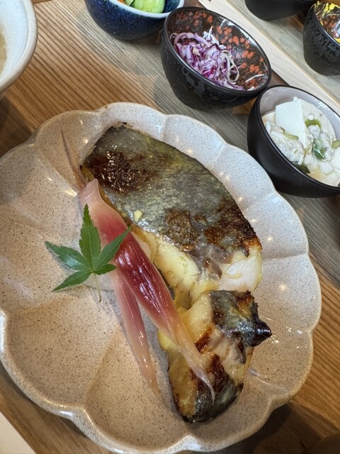 『素敵な、おばんざいランチ』by i-Queen : 焼鳥IPPON⁺ Tokyo - 宝町/居酒屋 [食べログ]