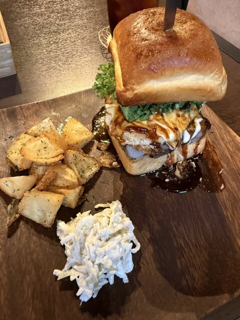 HAKOBUNE CAFE - 東武宇都宮/ハンバーガー | 食べログ