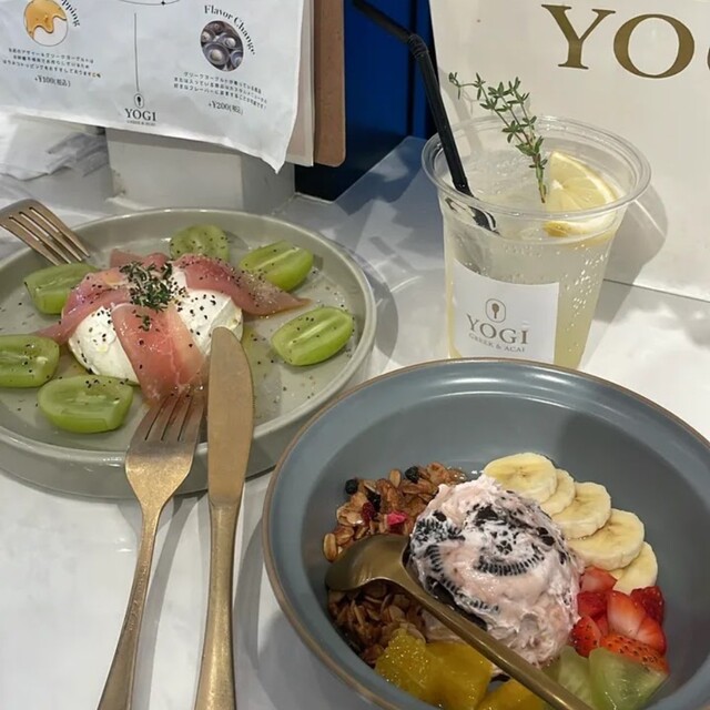 YOGI GREEKYOGURT& ACAI 代官山店 （ヨギ グリークヨーグルトアンドアサイ-） - 代官山/スイーツ | 食べログ