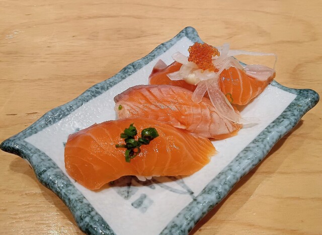 Sushi Sakaba Sashisu Kitte Osaka Ten - Nishi Umeda/Sushi | Tabelog