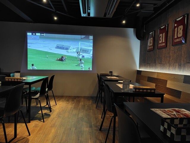sports Cafe & Bar GANDYのご予約 - 越谷/スポーツバー | 食べログ