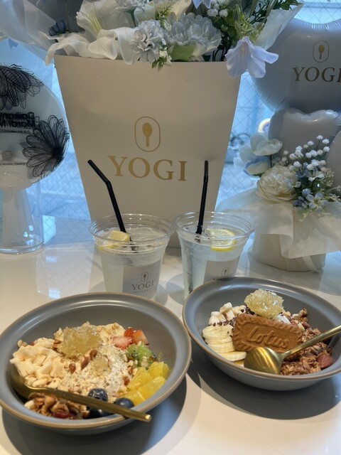 YOGI GREEKYOGURT& ACAI 代官山店 （ヨギ グリークヨーグルトアンドアサイ-） - 代官山/スイーツ | 食べログ