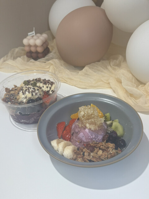 YOGI GREEK&ACAI 名古屋大曽根店 （ヨギ グリークアンドアサイー） - 大曽根/スイーツ | 食べログ