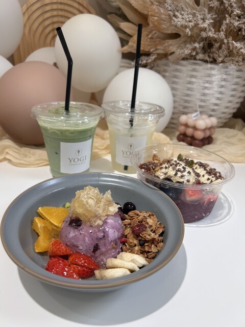 YOGI GREEK&ACAI 名古屋大曽根店 （ヨギ グリークアンドアサイー） - 大曽根/スイーツ | 食べログ