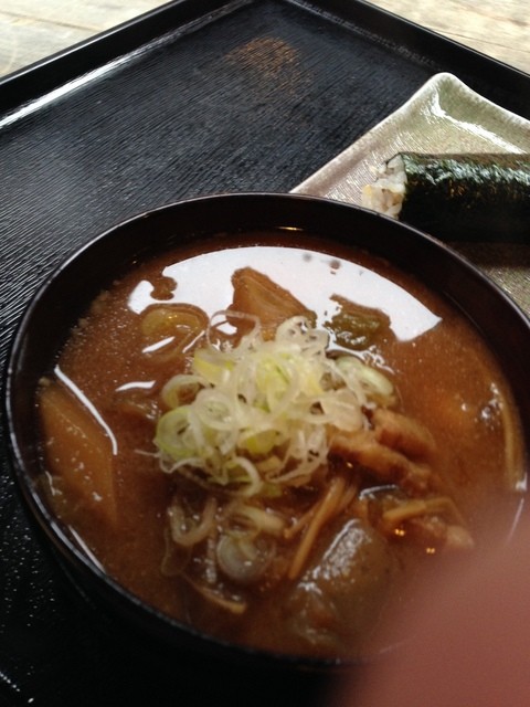 『おかげ横丁一軒目。』by rikuho129 : 団五郎茶屋 - 五十鈴川/おにぎり [食べログ]