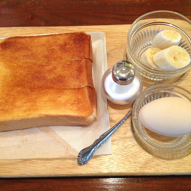 グレイハウンド - 草津/喫茶店 | 食べログ