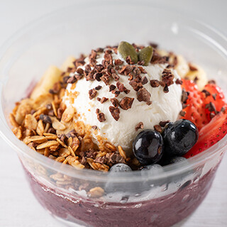 YOGI GREEKYOGURT& ACAI 代官山店 （ヨギ グリークヨーグルトアンドアサイ-） - 代官山/スイーツ | 食べログ