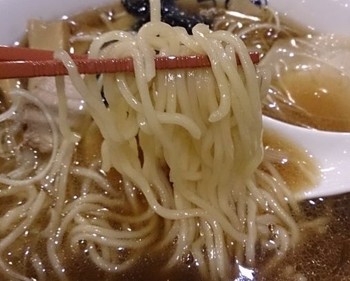 『秋田からの進出店は朝ラーと煮干しで！』by メンクイダーMatt : 【閉店】支那そば まると 滝沢分店 - 大釜/ラーメン [食べログ]