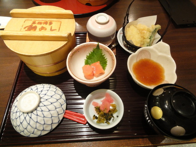 博多駅でランチ・・・プチ九州旅行ー1』by アワッコ : 石蔵 デイトス店 （いしくら） - 博多/魚介料理・海鮮料理 [食べログ]