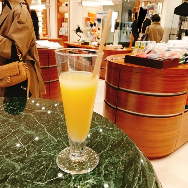 BARNEYS CAFE BY CROWD ROASTER - 銀座/カフェ | 食べログ
