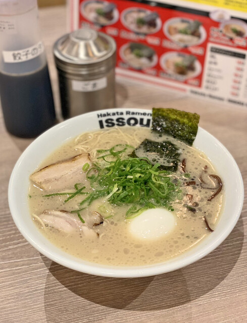 Hakata Ramen Issou nossi - 大神宮下/ラーメン | 食べログ