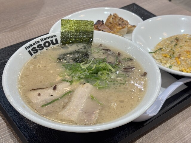 Hakata Ramen Issou nossi - 大神宮下/ラーメン | 食べログ