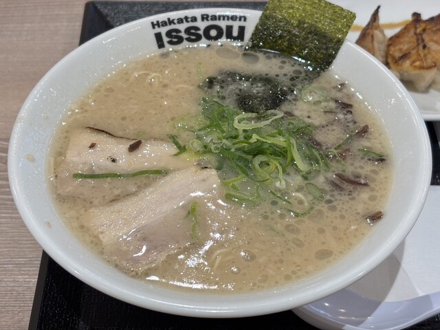 Hakata Ramen Issou nossi - 大神宮下/ラーメン | 食べログ