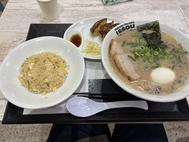 Hakata Ramen Issou nossi - 大神宮下/ラーメン | 食べログ