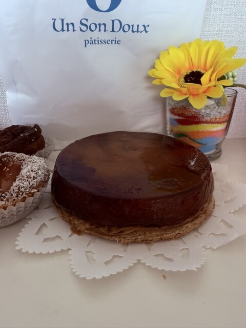 『アンソンドゥさんの艶々のタルトタタンに見惚れて』by kurochan73167 : Un Son Doux pâtisserie （アン ソン ドゥ パティスリー） - 京都市役所前 ...