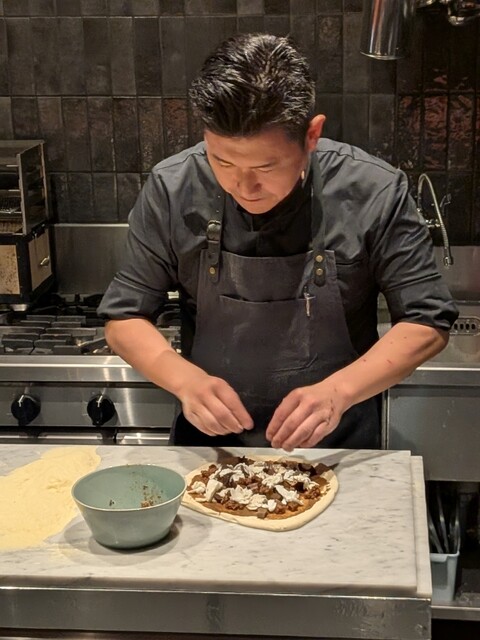 『静寂の街角で味わう、名店出身シェフが放つ洗練された“新スタイル”イタリアン。 』by 喘息男 : Sudo - 京都市役所前/ピザ [食べログ]