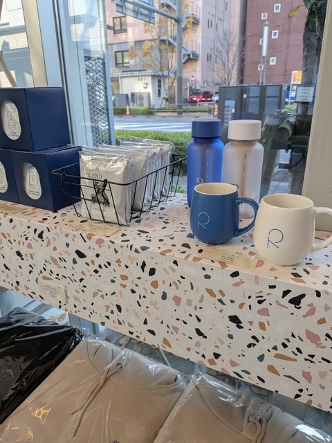 R COFFEE STAND Powered by LUUP - 虎ノ門ヒルズ/コーヒースタンド | 食べログ